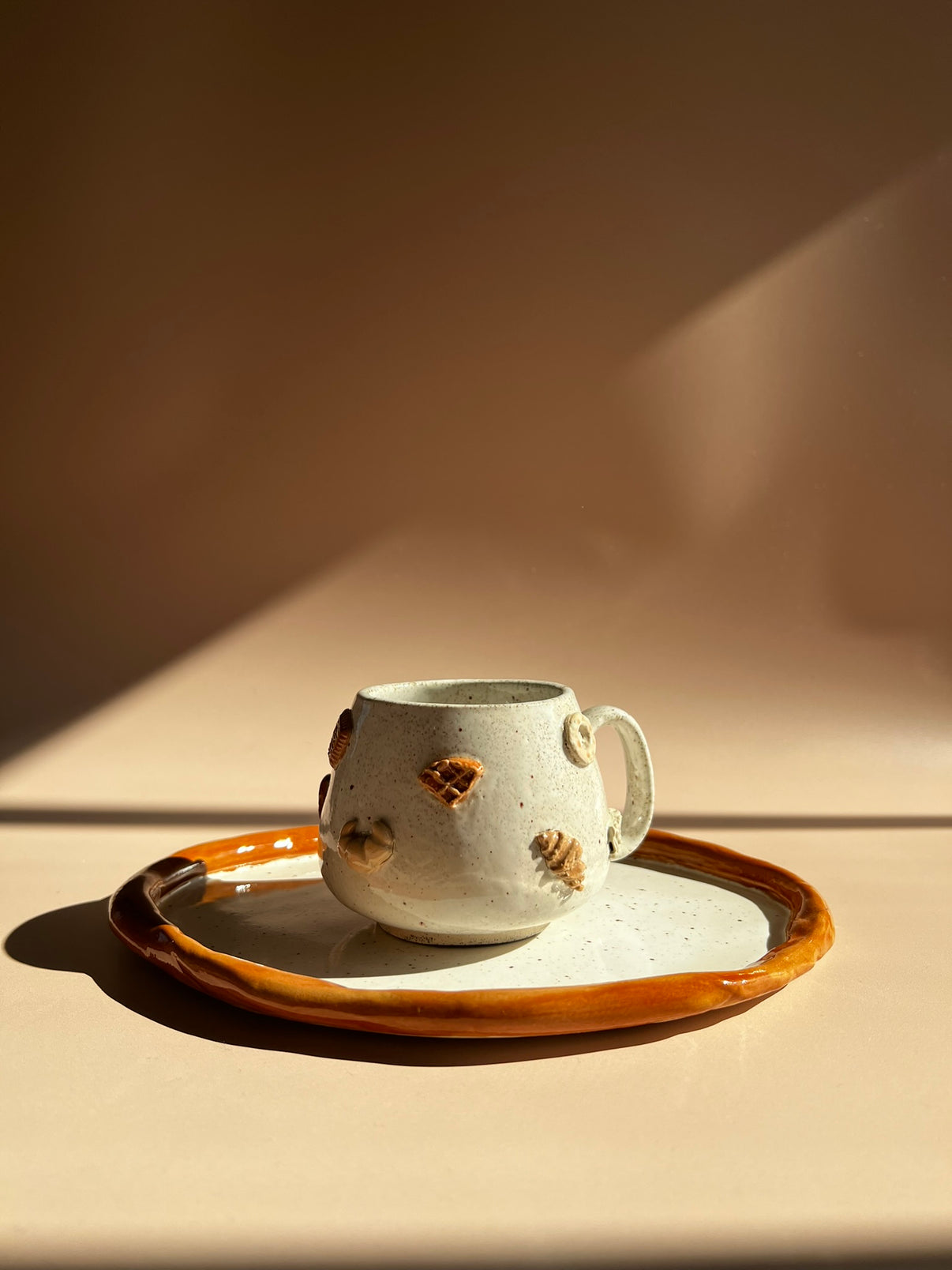 Croissant Club . Amorphe Serving Plate – Sada' Ceramics